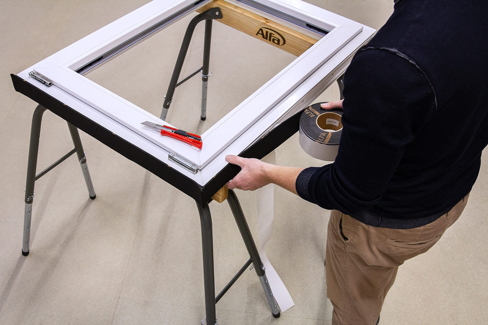 Arbeitsbock aus robustem Stahl und Holz